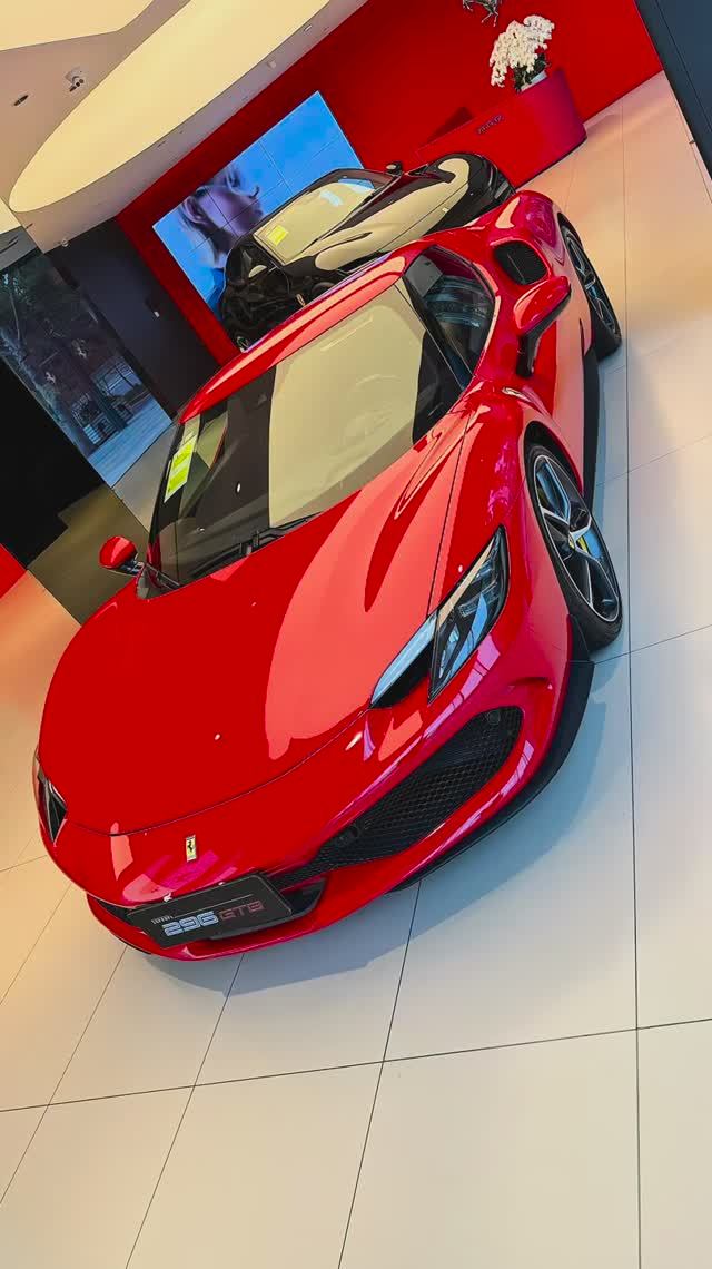Посетили салон FERRARI 🏎️ в Шанхае📍🌆 #FERRARI #SHANGHAI