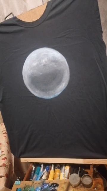 Пейзаж в круге на футболке №1 (база - фон)