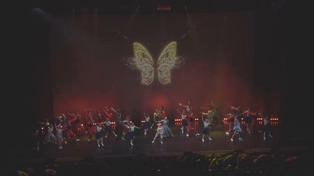 "Много ли нас"