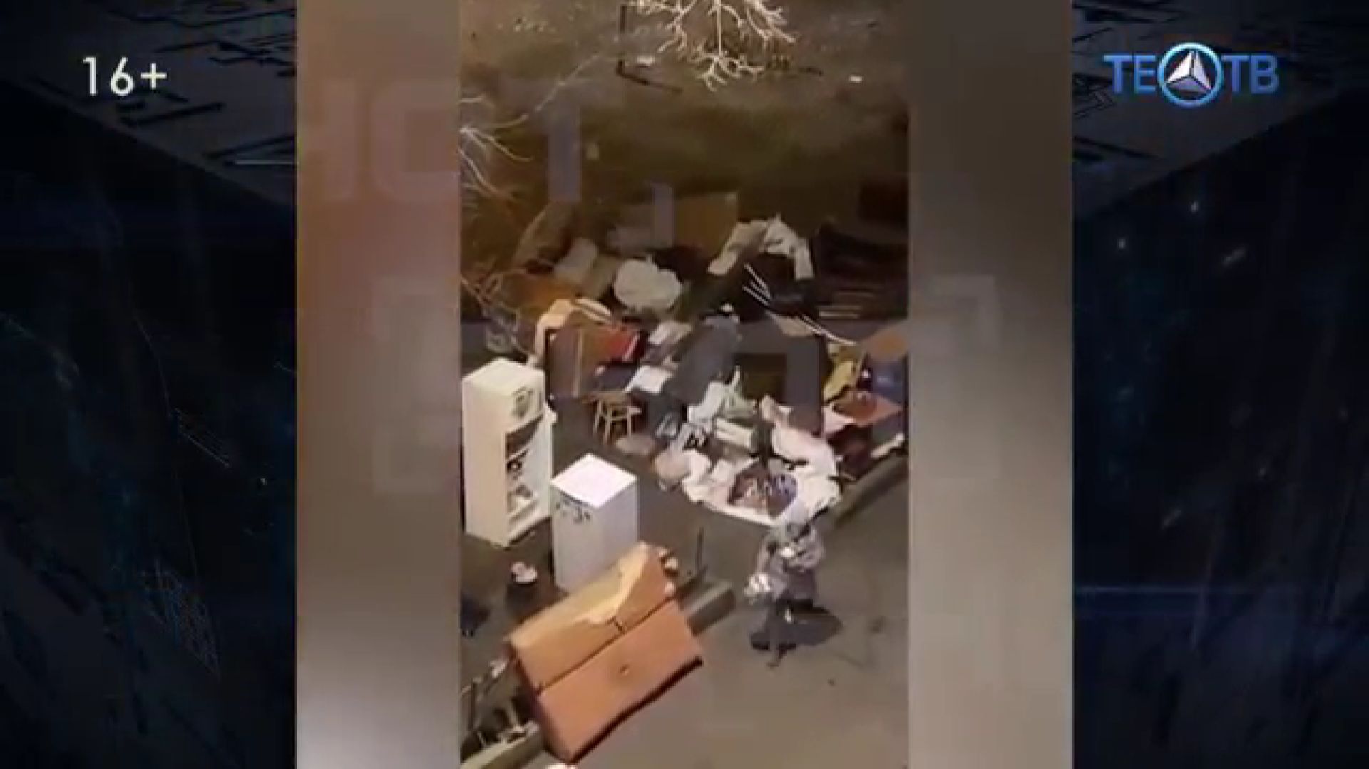 Старость на улице: пенсионерку выгнали из дома