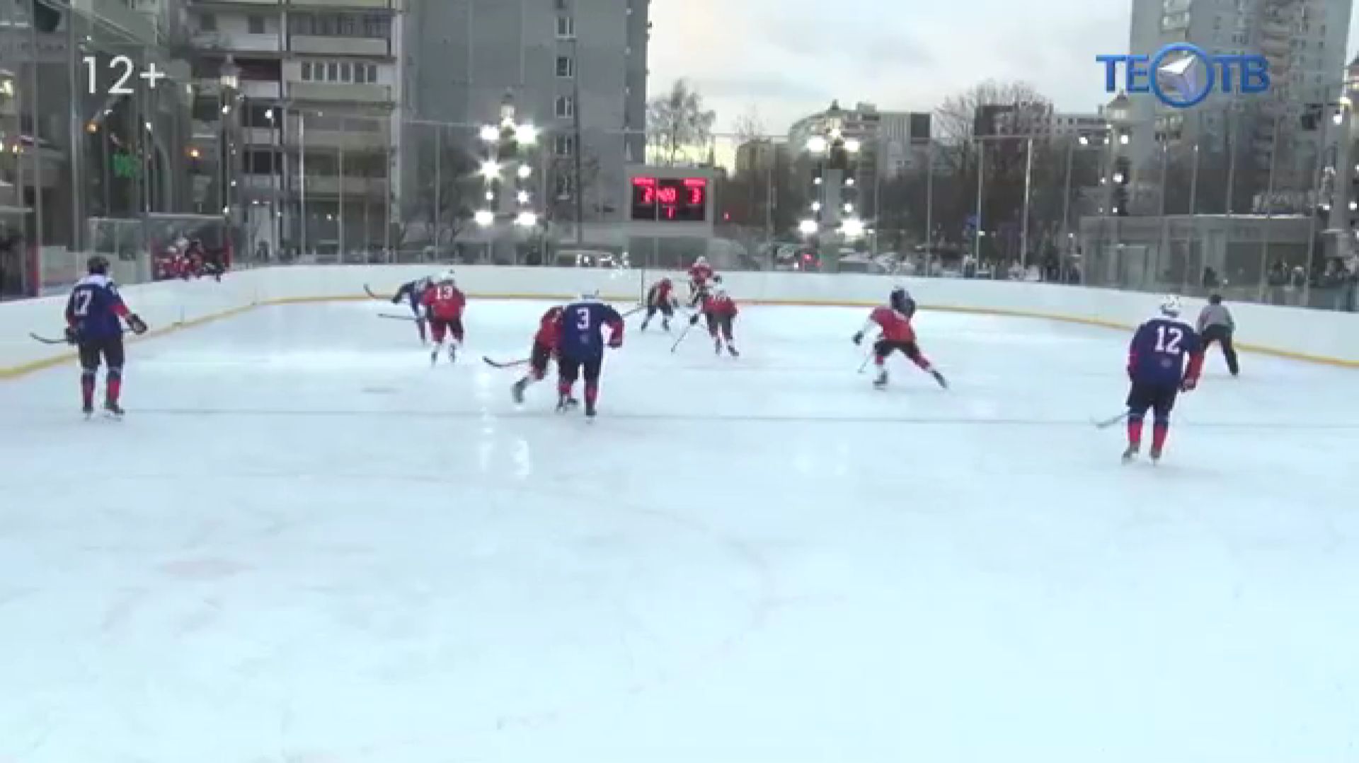 «Легенды хоккея» против «Сборной блогеров»