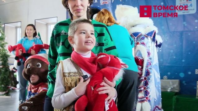 Фонд «Обыкновенное чудо» организовал для своих подопечных новогодний праздник