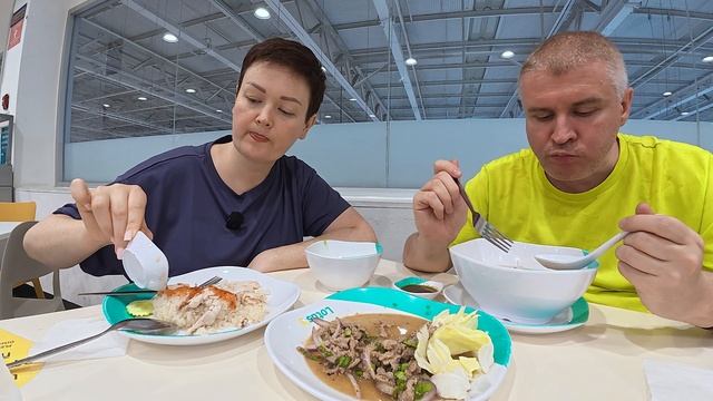 Мукбанг ПЛОТНО наелись за КОПЕЙКИ! Где в Паттайе ВКУСНО поесть за 500 р на ДВОИХ?! Ужин в Таиланде