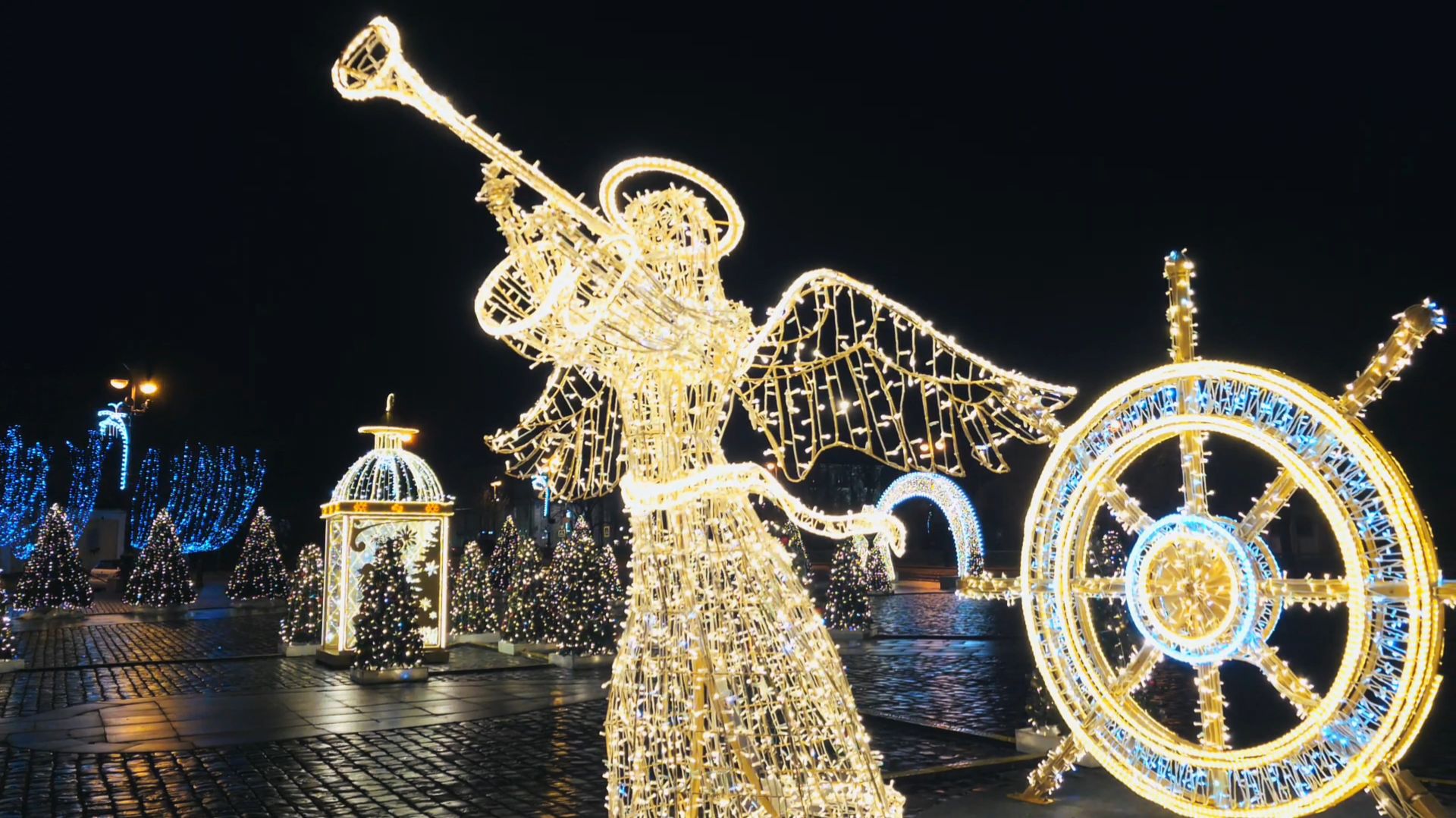 Праздничная Якорная площадь в Кронштадте. 11.12.2025 г.