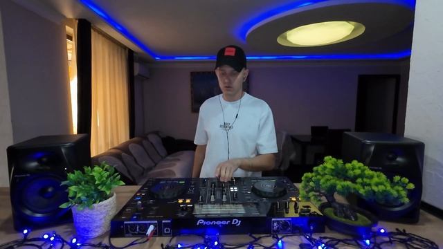 Dmitry Glushkov - New Volume 006