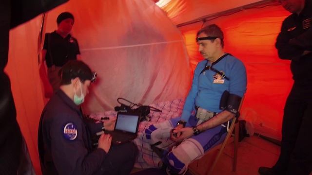 "Глубины космоса" х "Юра, мы справимся" : космическая миссия с Михаилом Корниенко | Глубины Космоса