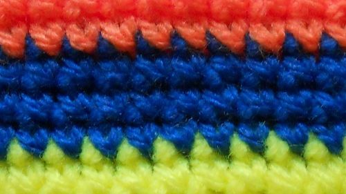 Цветные полоски из столбиков без накида
