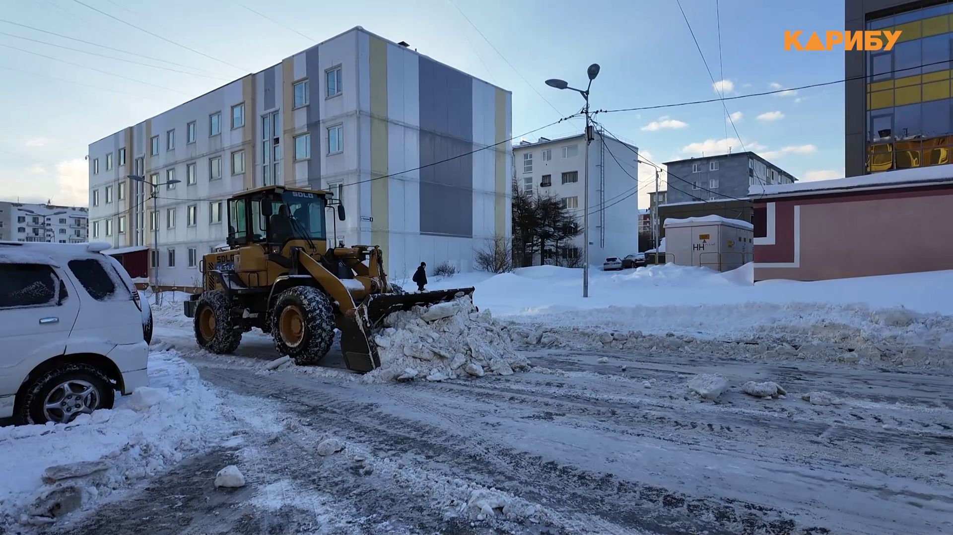 24/7 против снега: все силы коммунальных служб брошены на расчистку Магадана