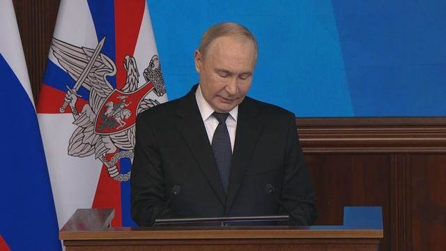 Путин назвал "ложью и бредом" утверждения о возможном нападении РФ на ЕС