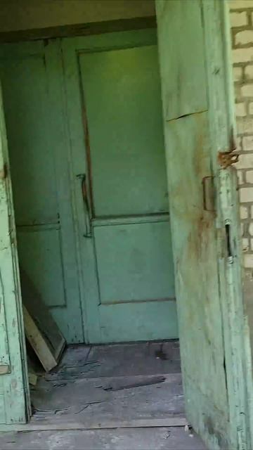 Здесь больше не ходят поезда и не продают билеты #мистика #shorts  #заброшки #россия