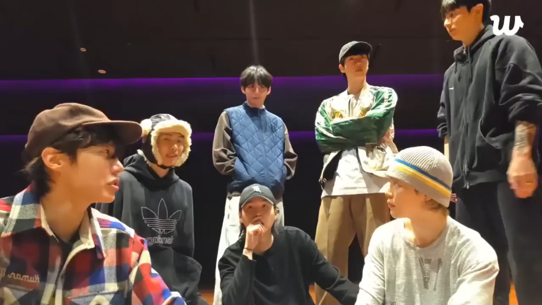 Бантосики !!! 
💜💜💜💜💜💜💜