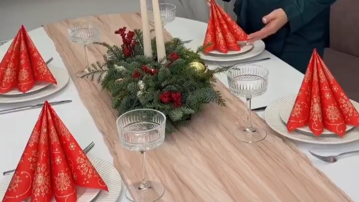 Создаём праздничную атмосферу, украшаем праздничный стол Салфетками...🍾🎄💯