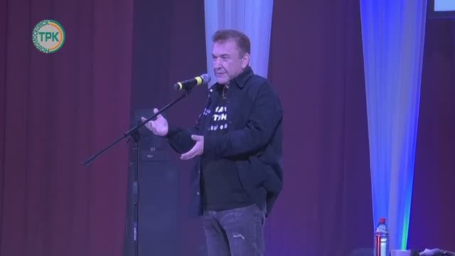 Благотворительный творческий вечер юмориста Александра Морозова