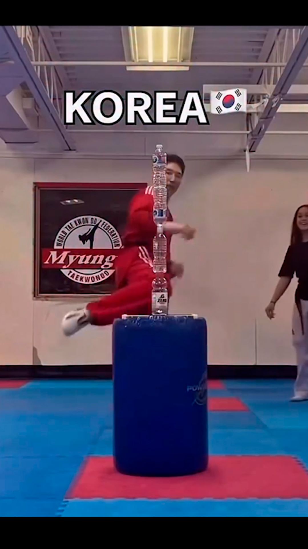 САМЫЙ ЛЕНИВЫЙ ТРЮК С БУТЫЛКОЙ 😂