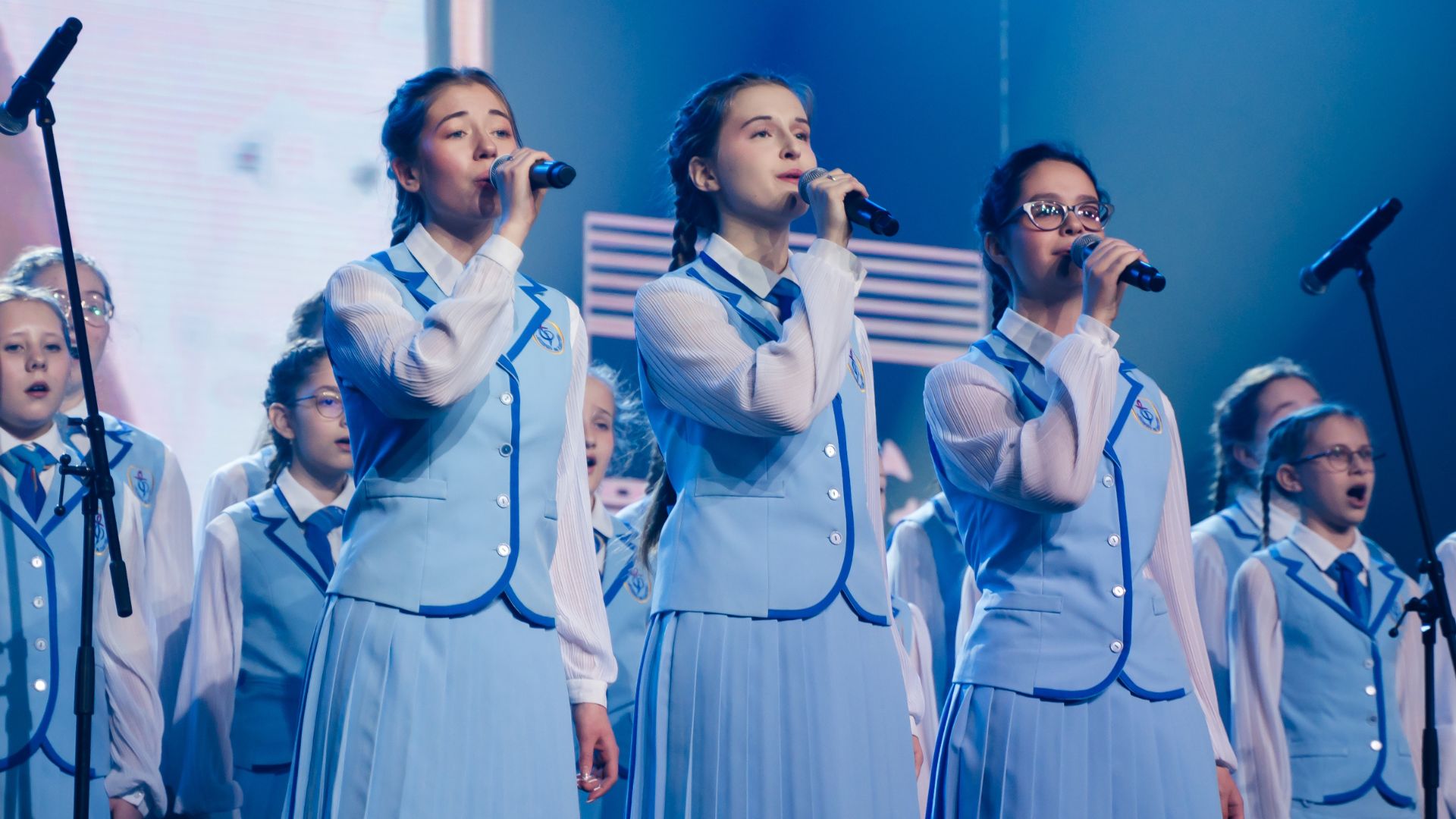 Хор "Юность" на форуме "Твой Ход". The "Youth" choir at the "Your Move" forum.