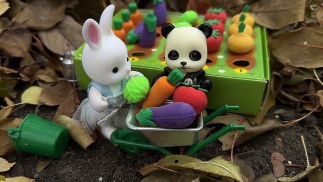 Мультфильм о Панде и Зайчонке как они дружно убирали огород готовясь к осени