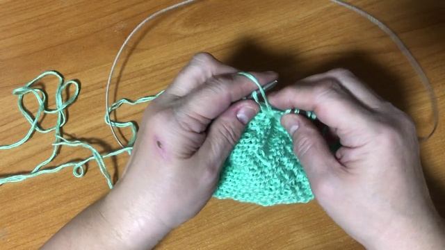 Объёмный крупный теневой узор спицами для пледа или плечевых изделий