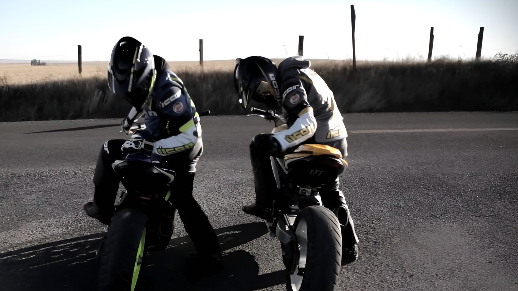 Мото и Авто Дрифт и Полицейская Погоня