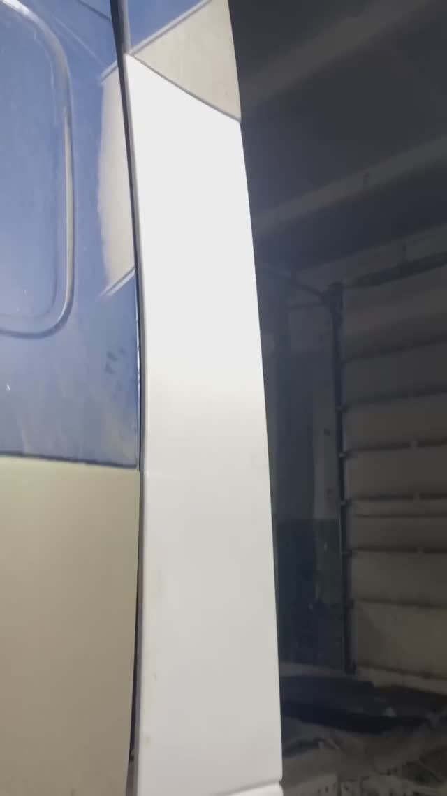 Обтекатель кабины. Закабинный спойлер, кронштейн VOLOVO FH