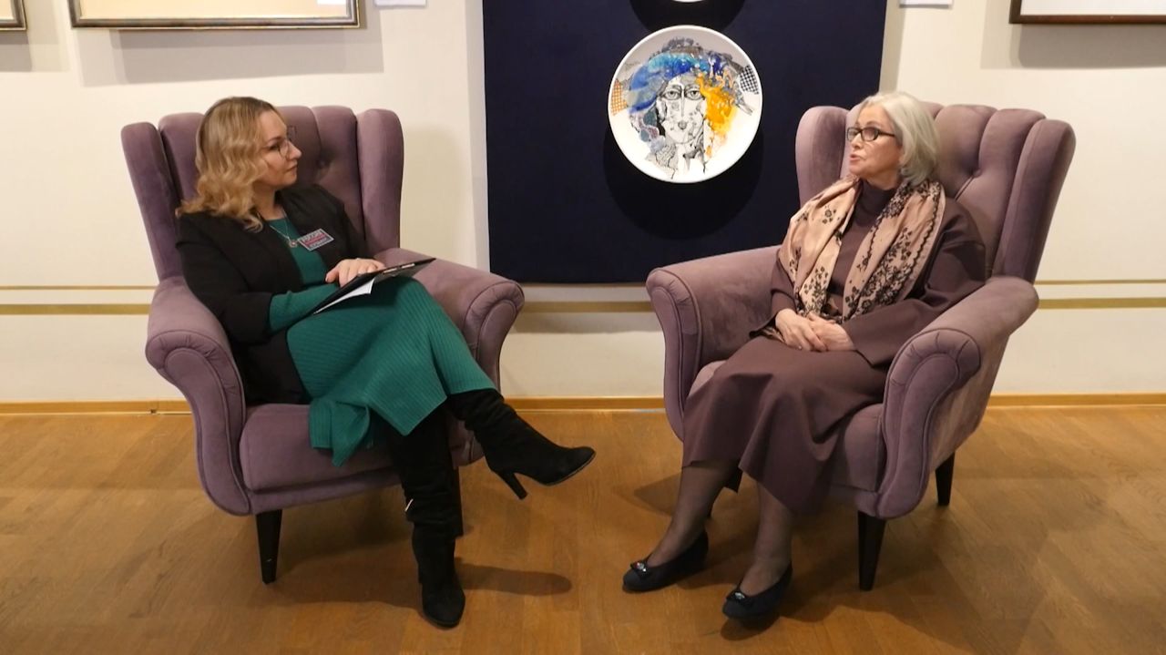 Окультуримся. Марина Чертогова про выставку «Зимой фантазии цветные»