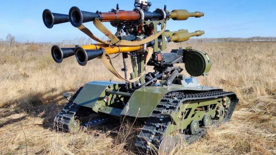 Роботы, самый огромный холодильник и стальные солдаты. Новости техники на Rutube 2025.