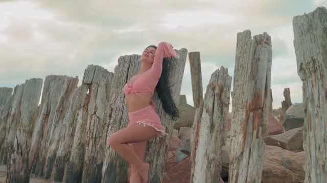 Dapa Deep - Need To Feel Loved