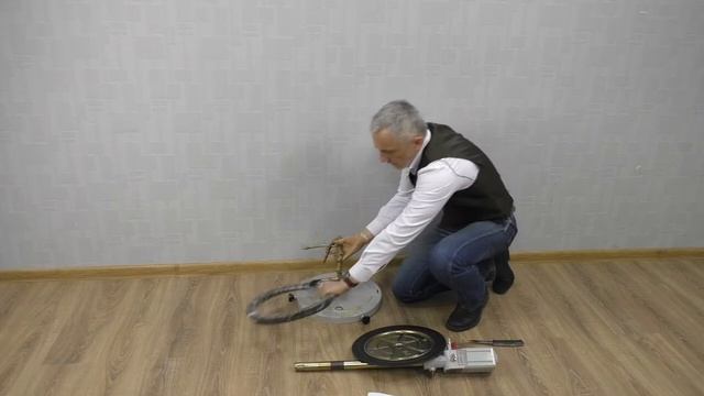 Нагнетатель густой смазки HG-77060 AE&T пневматический из бочки