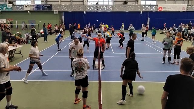 Кузбасс (Прокопьевск+КМО) - Мэджик (Кемерово)                 2   -   0