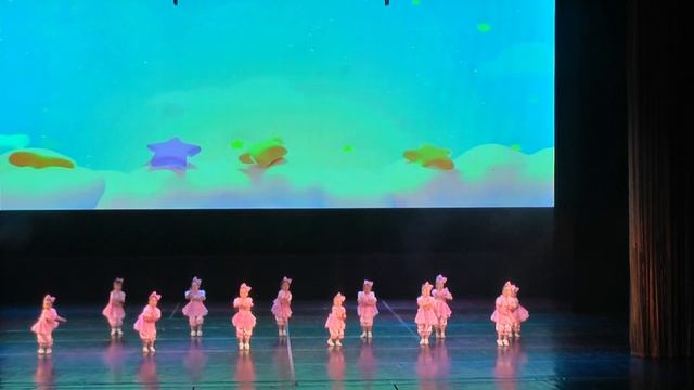 🔥 ДЕТИ-ЗВЕЗДЫ! Центр танца "Пико" с заводным номером "Лялечки"!