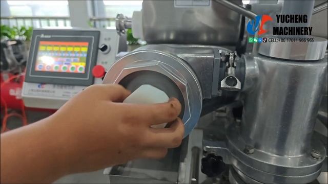 Шаг 4. Выдавливание теста.