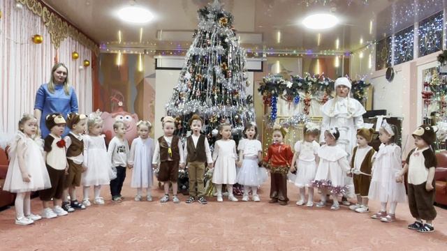 Песня "К нам пришла зима"  (Е. Лагутина) Группа №12 "Цветики-семицветики"