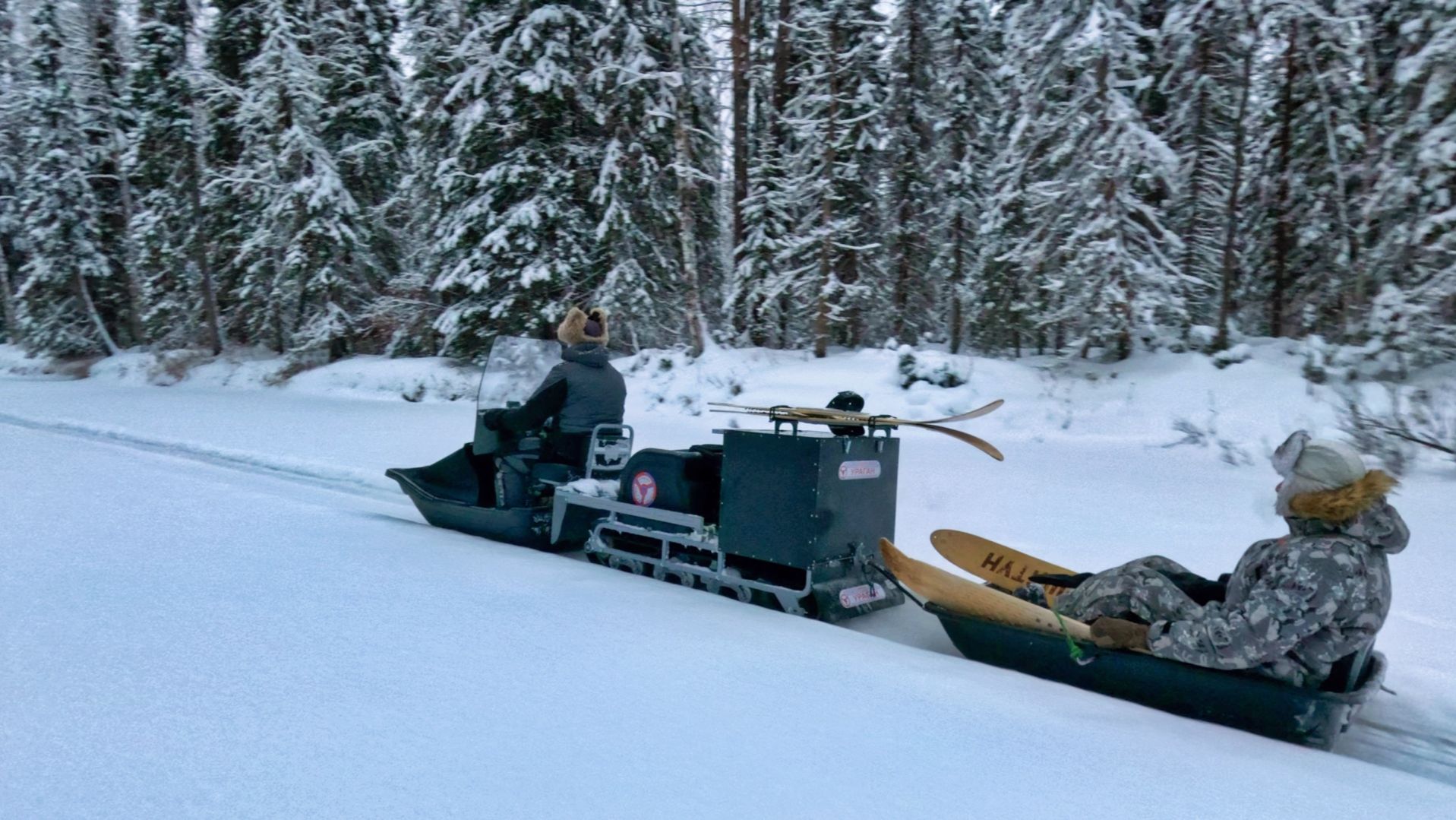 Мототолкач Ураган Промысловик с новой амортизацией сиденья