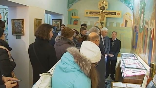 Открытие выставки "Святая Земля" в университетском храме святых Кирилла и Мефодия при ВлГУ