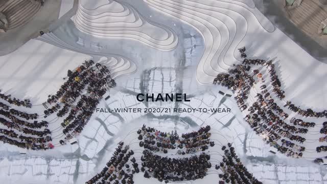 Показ коллекции Prêt-à-Porter Chanel осень-зима 2020-2021