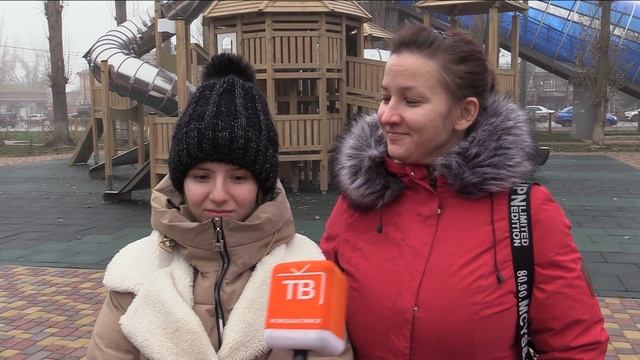 В Новошахтинске заканчивают благоустрой1йство нового сквера "Глория"