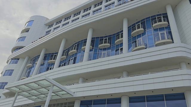 Алушта. Набережная. Октябрь 2025