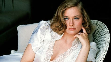 Сибилл Шепард