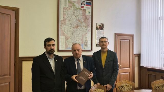 Собрание трудов выдающегося учёного-энергетика Эдуарда Петровича Волкова передано в дар ДонНТУ