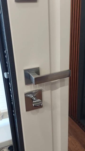 Входная дверь АСД Арсенал Зеркало Ясень белый.Видеообзор модели