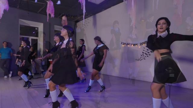 Бачата. Буткемп по мотивам "Уэнсдей" от Олеси Осиповой