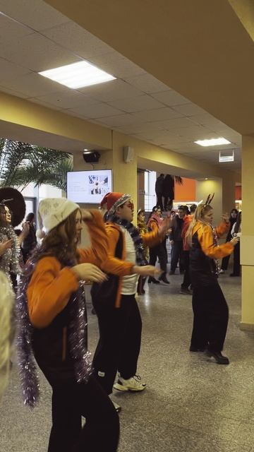 «Новогодняя феерия» с Омским Ястребом 🧡