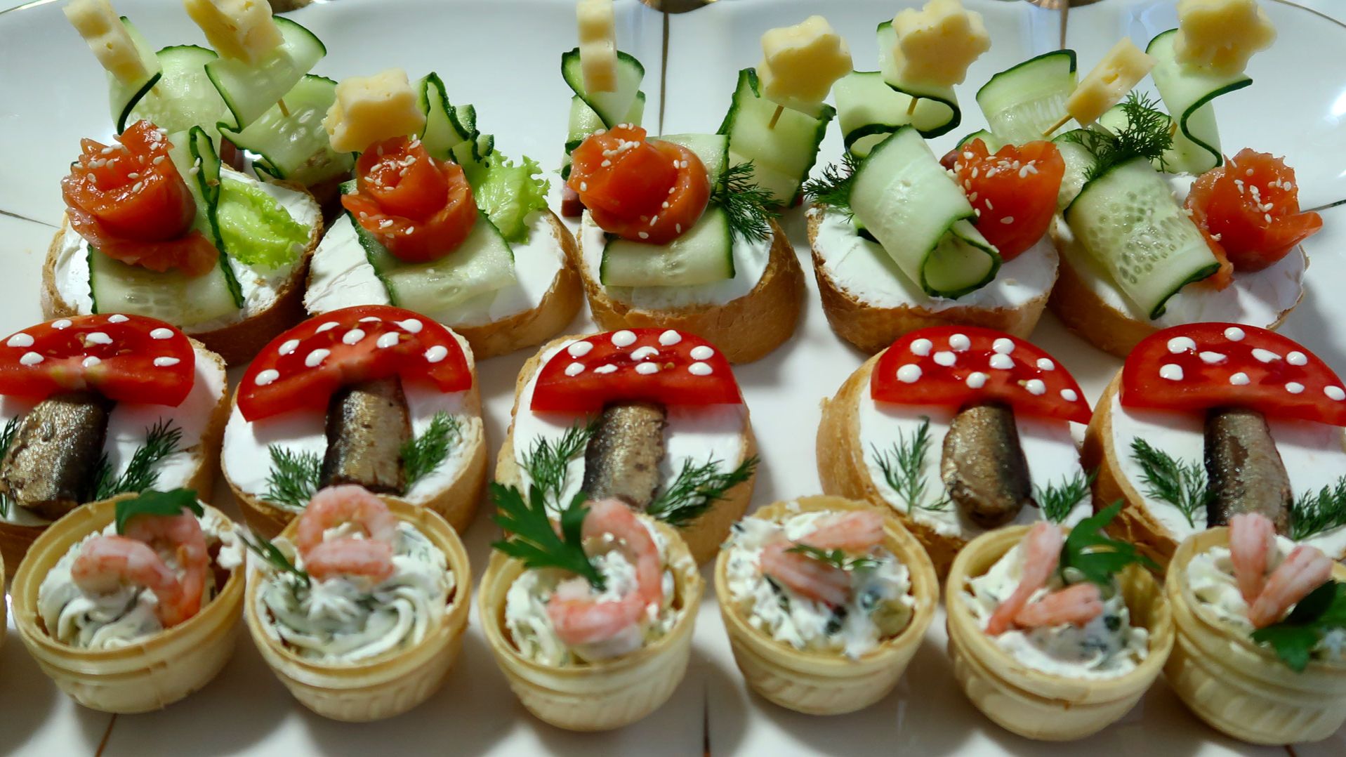 Красивые и вкусные закуски на Новогодний стол