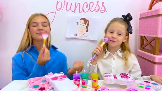 Настя хочет поймать Деда Мороза