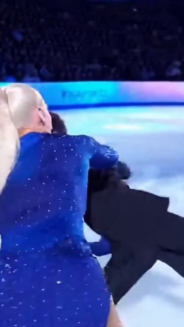 #shorts танцы на льду