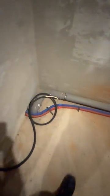 Ремонт двухэтажного дома в коттеджном поселке Британика | Инженерный ремонт в деталях