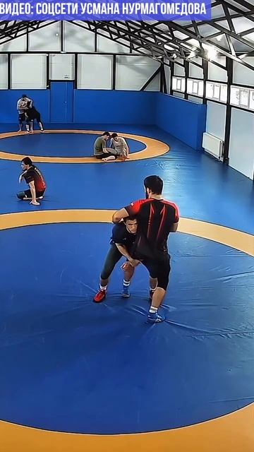 «Готовлюсь отправить Дэвиса НА ЛУНУ!» Усман Нурмагомедов показал МАСТЕРСКИЙ бросок