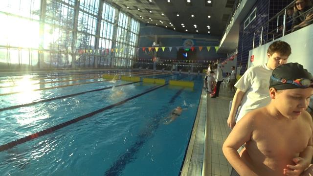 211215 25м спина Колбасенко Рома 4класс 1дор 35сек Жуков Андрей 4класс 2дор 34сек