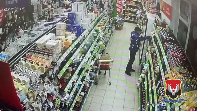 В Ижевске сотрудниками полиции задержан подозреваемый в грабеже
