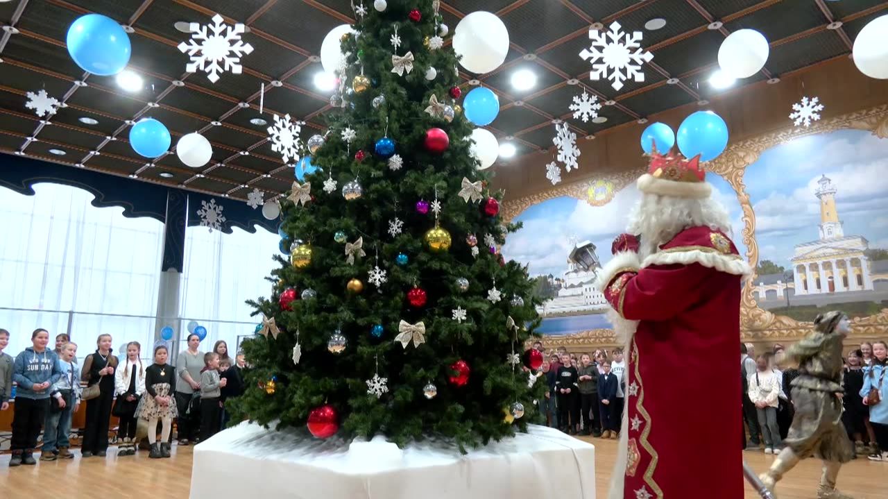 В Костроме прошла традиционная «Губернаторская ёлка»