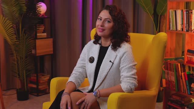 Тренер по вокалу Чепчугова Анастасия гориз.